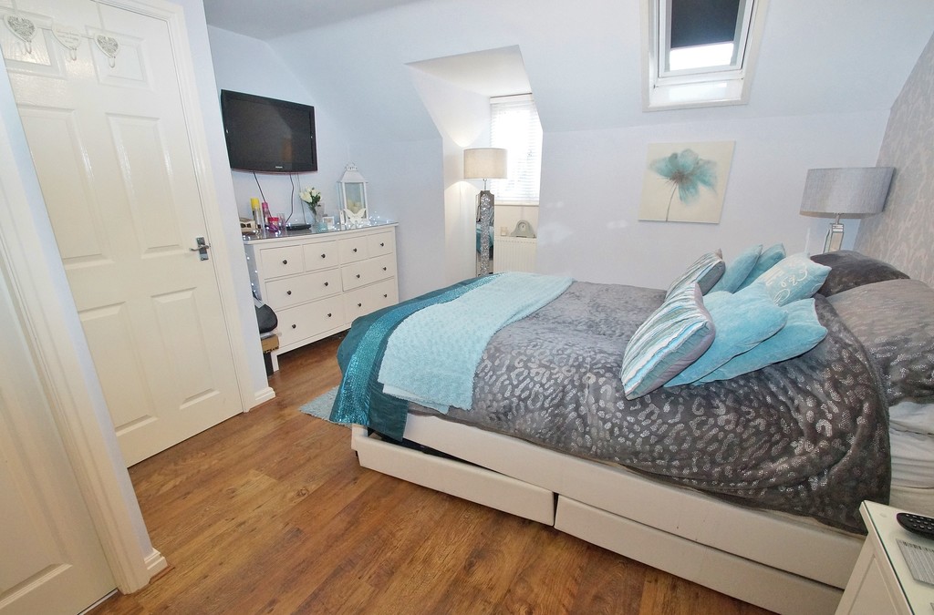 Avocet Close, Coton Park, Rugby - Edward Knight Estate Agents