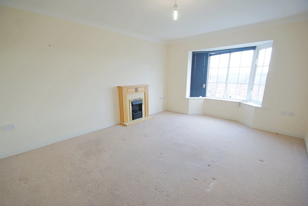 Farnborough Drive, Middlemore, Daventry, Northamptonshire - Edward ...