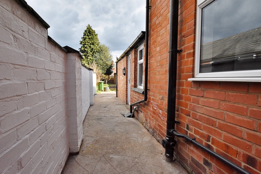 Queen Victoria Street, Rugby - Edward Knight Estate Agents