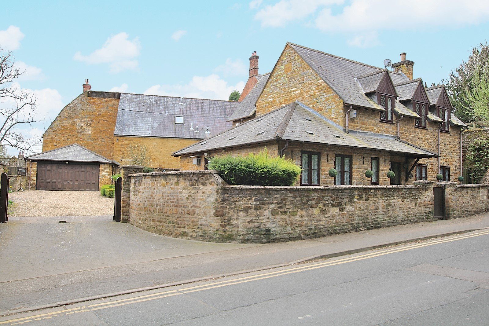 Dallington Park Road, Northampton - Edward Knight Estate Agents