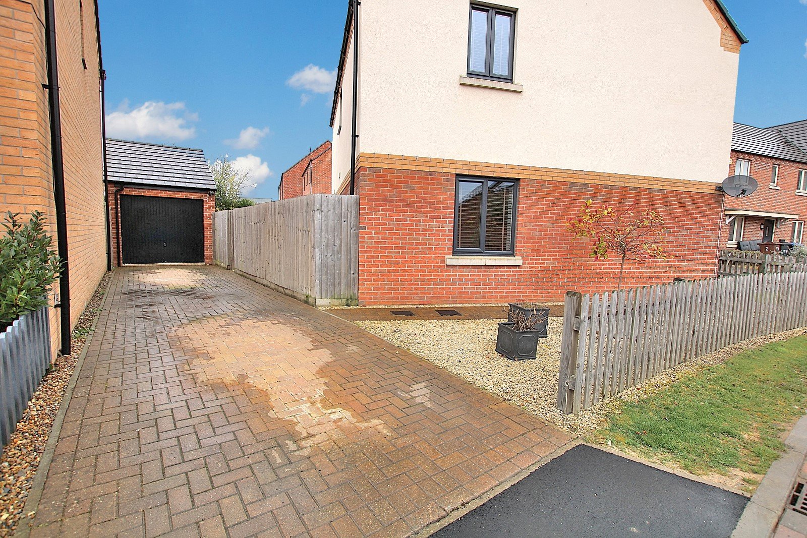 Scott Close, Northampton - Edward Knight Estate Agents