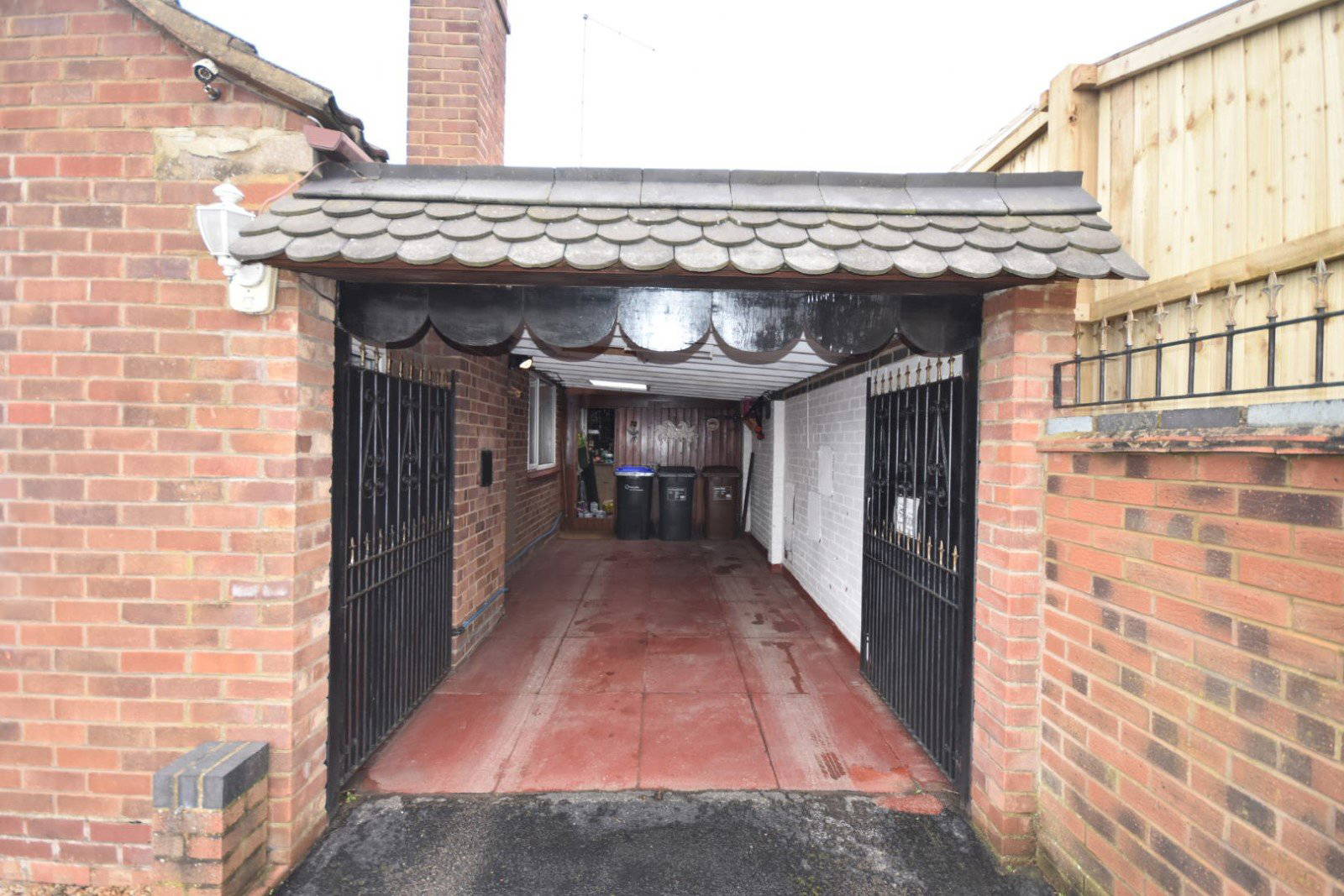 Mountfield Road, Spinney Hill - Edward Knight Estate Agents