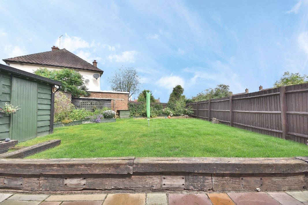 Pembroke Gardens, NORTHAMPTON - Edward Knight Estate Agents